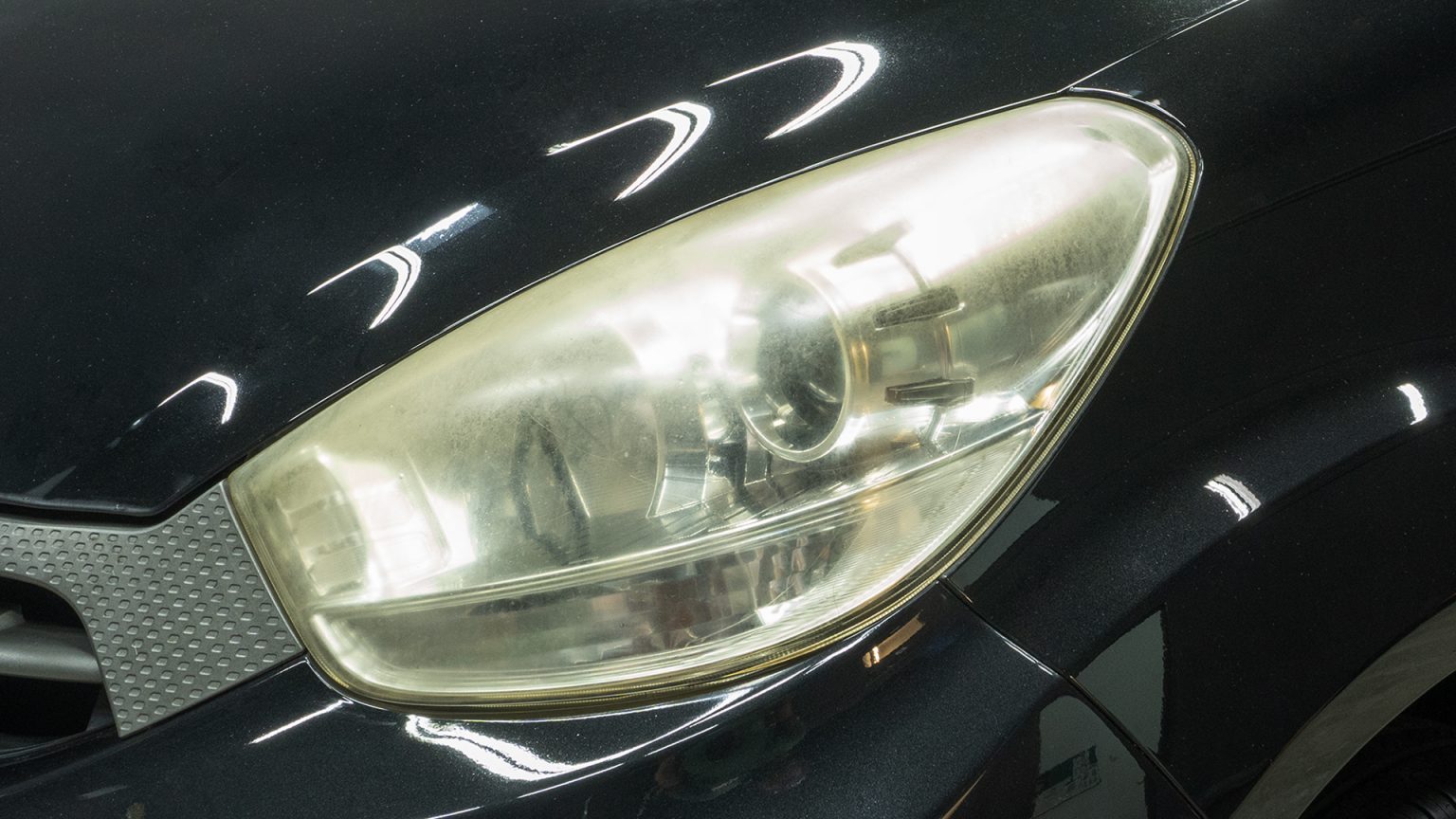 OSREN Headlamp Polish 18 - Quick Guide (How To Polish Headlamps ...